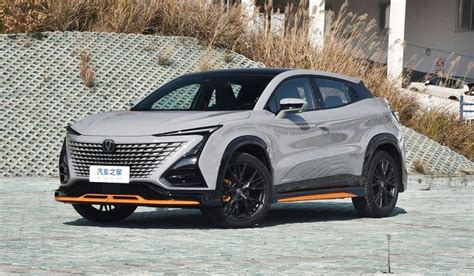 چانگان Uni T فیس لیفت 2023 معرفی شد خودرونویس