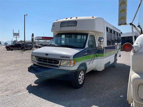 2002 Ford E 450 Prime Time Auctions Inc