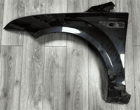 Genuine Ford Focus Mk2 St Passenger Left Side Wing Fender Black 2005 2007