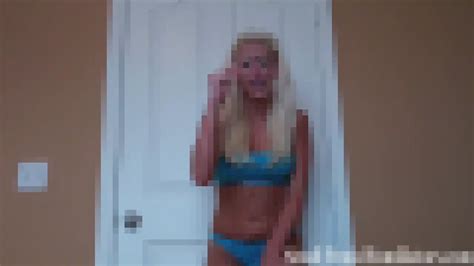 Steaming Hot Girls Are Laughing At You