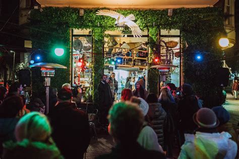 За втора поредна година коледната украса на любимото място в сърцето на София обеднява бизнеси и