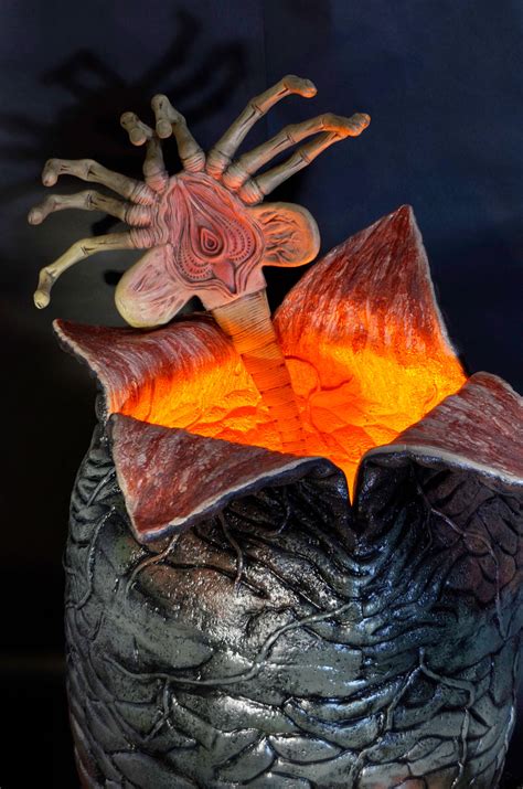 Alien Orange Eyes Logo Lego Onderdele 3626pb1146 Red Minifig Head