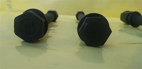 Эвэр Туурай Цамхагт краны секцны боолт