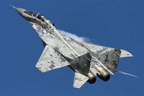 F 16c D Block 70 72 Nesmrtelný Viper Chytá Druhý Dech Czech Air Force