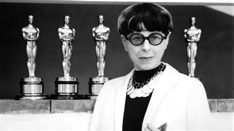 Edith Head La Legendaria Diseñadora De Hollywood Que Inspiró A Edna