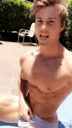 2371000 Public Content The Company Of Men