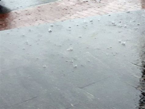 У уторак киша на планинама слаб снијег