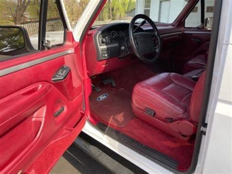 1994 Ford Bronco Interior