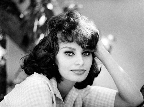 200 Sophia Loren Wallpapers