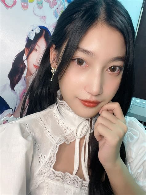 Virtual Talk 2 Shot Yukari Maidreamin