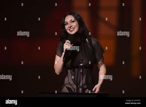 eds note nudity charli xcx accepts the artist of the year award