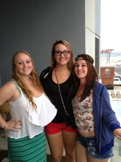 Chubby Gf Middle And Her Sisters Rirlgirls