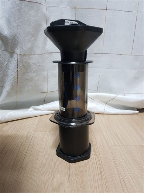 에어로프레스 커피메이커 수동 휴대용 커피메이커 미사용 세컨웨어헬로마켓