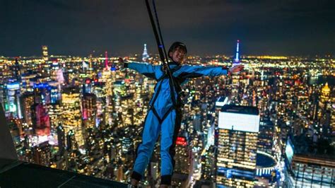 Celebrate New Years Eve In Nyc By Scaling The Tallest External