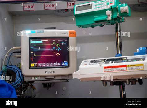 Patient Monitoring System In Ambulance At Kristen Loveland Blog