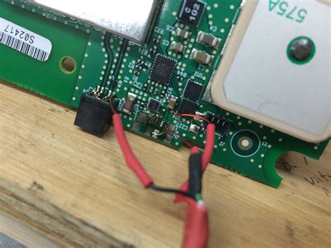 Not Fixing The Broken Micro USB Port On A First Generation Stratus ADSB Reciever Jared And