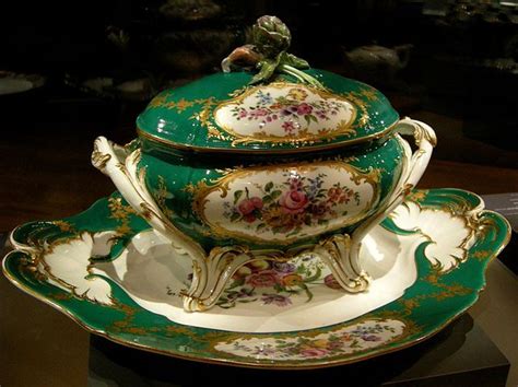 Rokokoo – Wikipedia | Porcelaine de sevres, Porcelaine, Soupières