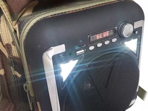 Mochila Caixa De Som Integrada Bluetooth Rádio Fm Micro Sd Madeiramadeira