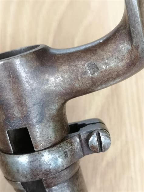 Identification Request Socket 1 R Bayonets