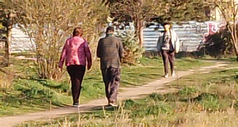 Жена чу ужасяващи думи от ненормалници в пловдвивски парк СНИМКА Галерия Блиц