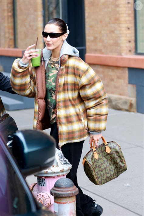 Photos Bella Hadid Malade Perfusions Lit Dhôpital Elle Lève Le Voile Sur Son état De
