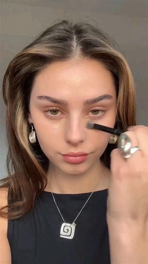 Daily Routine Makeup Tutorial Makeup Tutorial Simple Makeup Makeup