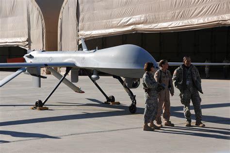 The General Atomics Mq 1b Predator Military Machine