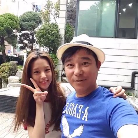 임창정 후배 가수 라붐 솔빈 뮤직뱅크 MC 합류에 응원이제 뮤뱅 오디션 안 보구 나갈 수 있다 폭소 아주경제