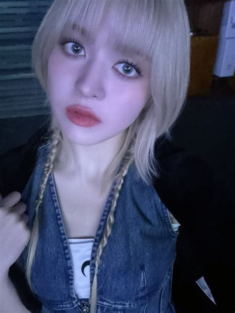 Lily R Kpics