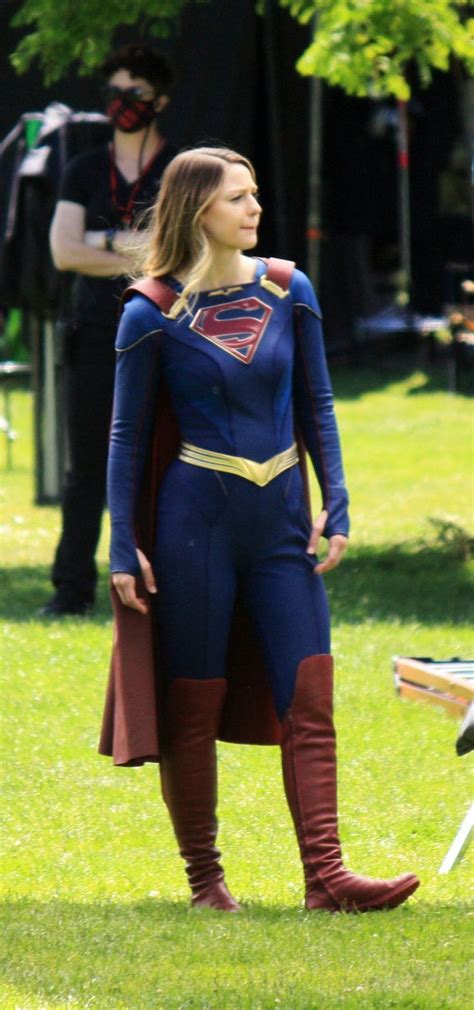 Melissa Benoist Supergirl Superchica Superh Roes