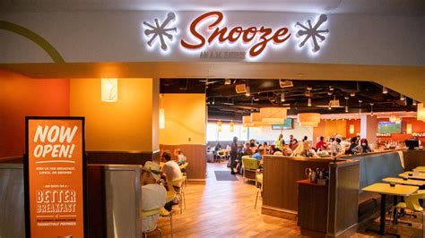 Snooze An A M Eatery Is Now Open At Dias Concourse B