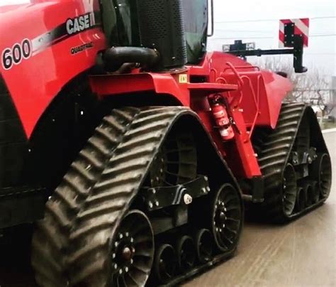 Case Quadtrac Tracks