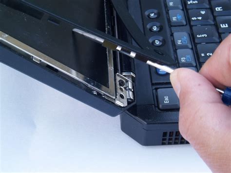How To Replace A Laptop Screen Tech Advisor
