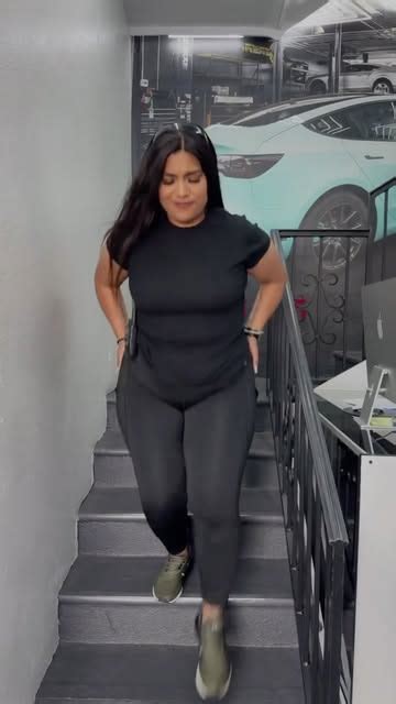 Moni 皇后 Moni Sofia • Instagram Photos And Videos