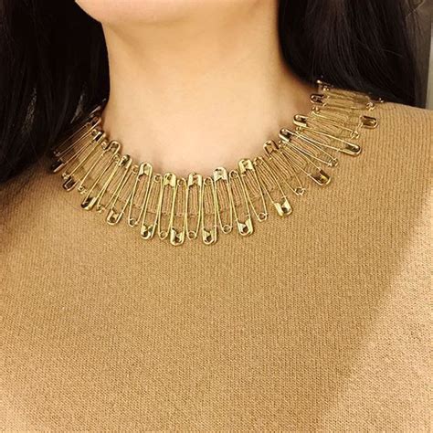 Épinglé Par Lydia Van Alsenoy Sur Safety Pins Bijoux Mode Bijoux