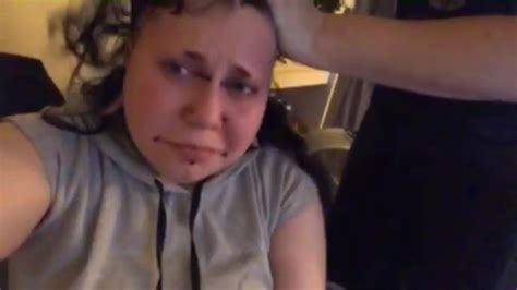 Punch Her Face As A Sign Of Love