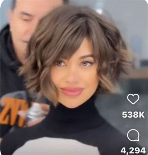 24 Cutest Wavy Bobs With Bangs Women Are Getting Right Now Artofit
