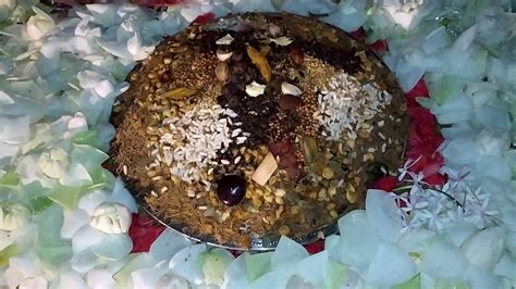 රුවන්වැලි මහා සෑ වහන්සේ උදෙසා සිදු කළ සුන්දර දහස්පෙතියා මල් පූජාව සහ බුදුගුණ වර්ණනාව Youtube