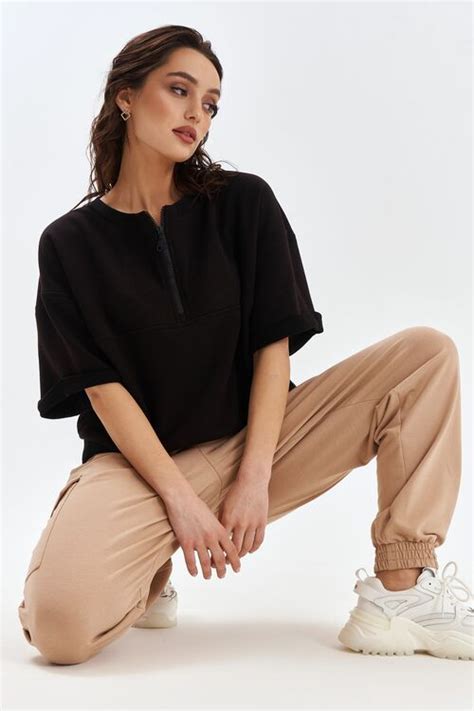 Купить Трикотажная футболка черная футболка цвет черный материал трикотаж стиль повседневный