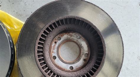 뉴쏘렌토r 주행중 반복적인 쇠소리 해결한 후기 비용 70만원