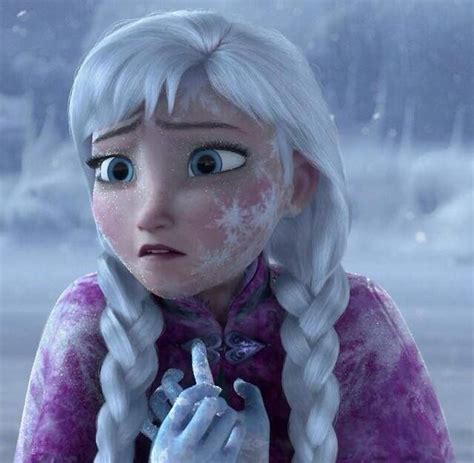 Frozen Anna Freezes Scene