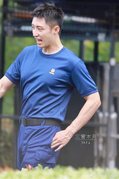 Ghim của Azn Baeland trên 黃景瑜 Johnny Huang Jingyu