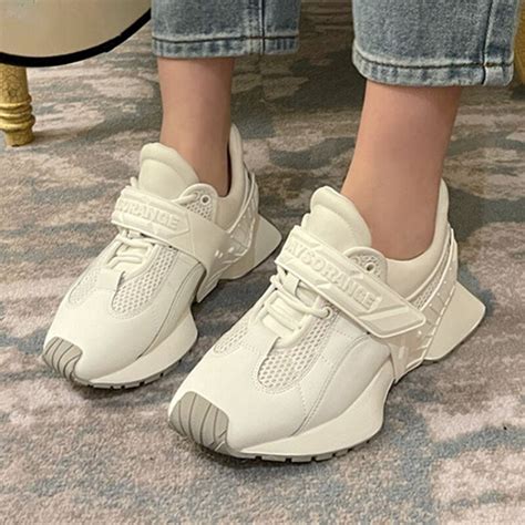 디자이너 캐주얼 스포츠 신발 여성용 정품 가죽 불규칙한 발 뒤꿈치 두꺼운 바닥 아빠 신발 통기성 메쉬 두툼한 스니커즈 Aliexpress