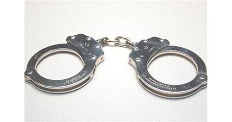 Арестуваха педофил събирал кадри на непълнолетно момиче