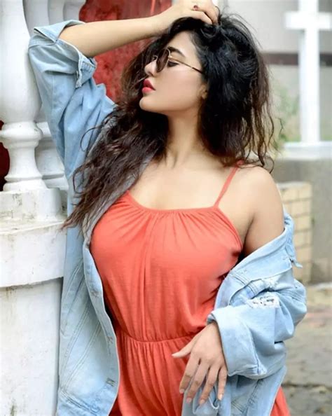 Bold And Hot Photos Of Ketika Sharma That You Need To See