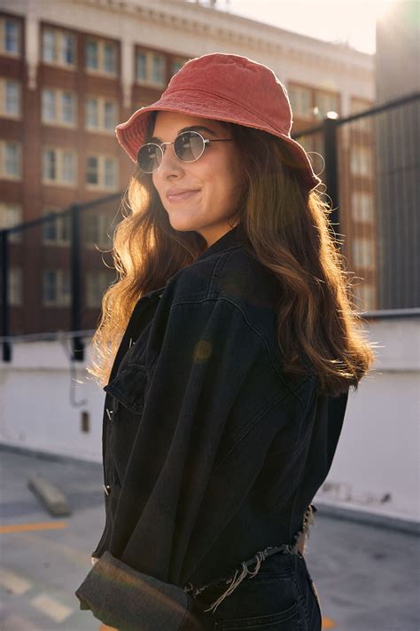 Isabelle Almoyan Click Models Management