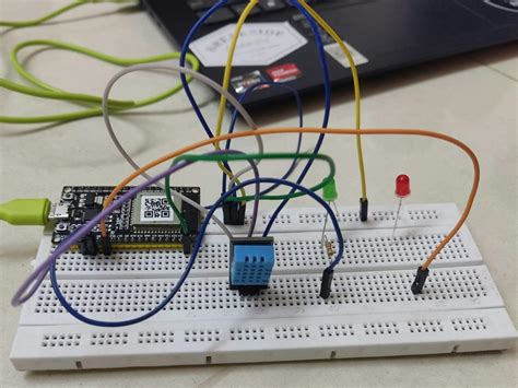 monitoring temperature and humidity in node red
