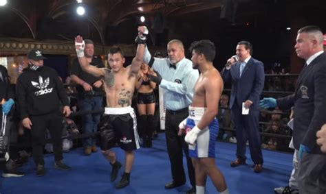 Э Цэндбаатар мэргэжлийн боксын өрсөлдөгчөө хүнд цохилтоор ЯЛЛАА