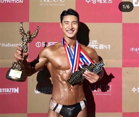 Korean Hunk Model And Influencer Rolemodel Ryu Jerk Off Thisvid Com T Rk E