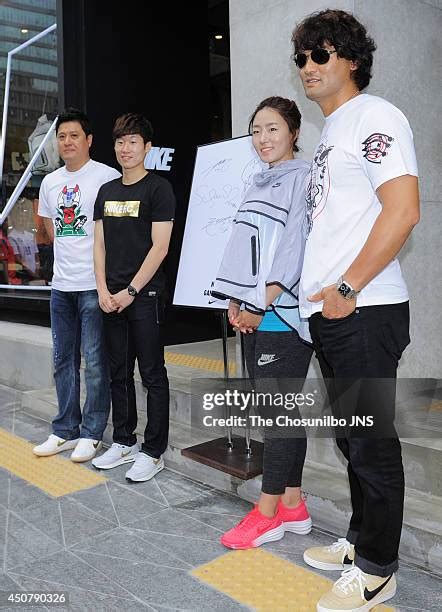 16 Sung Kyung Hwa Photos And High Res Pictures Getty Images